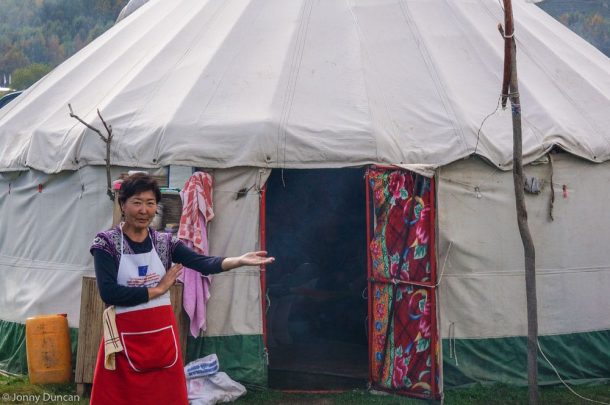 Living In a Yurt Year Round: Simplicity & Nature