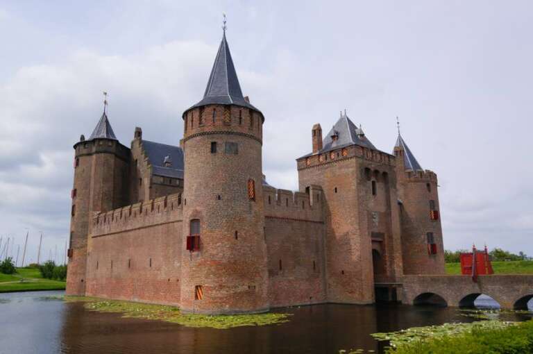 25 Best Castles In The Netherlands - Backpackingman