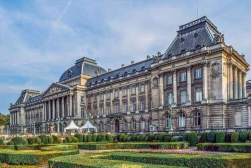 30 Beautiful European Palaces To Visit - Backpackingman