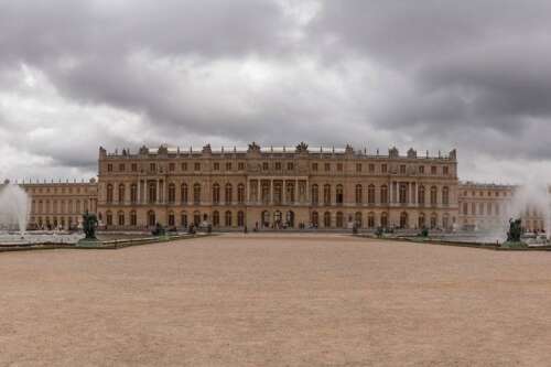 30 Beautiful European Palaces To Visit - Backpackingman
