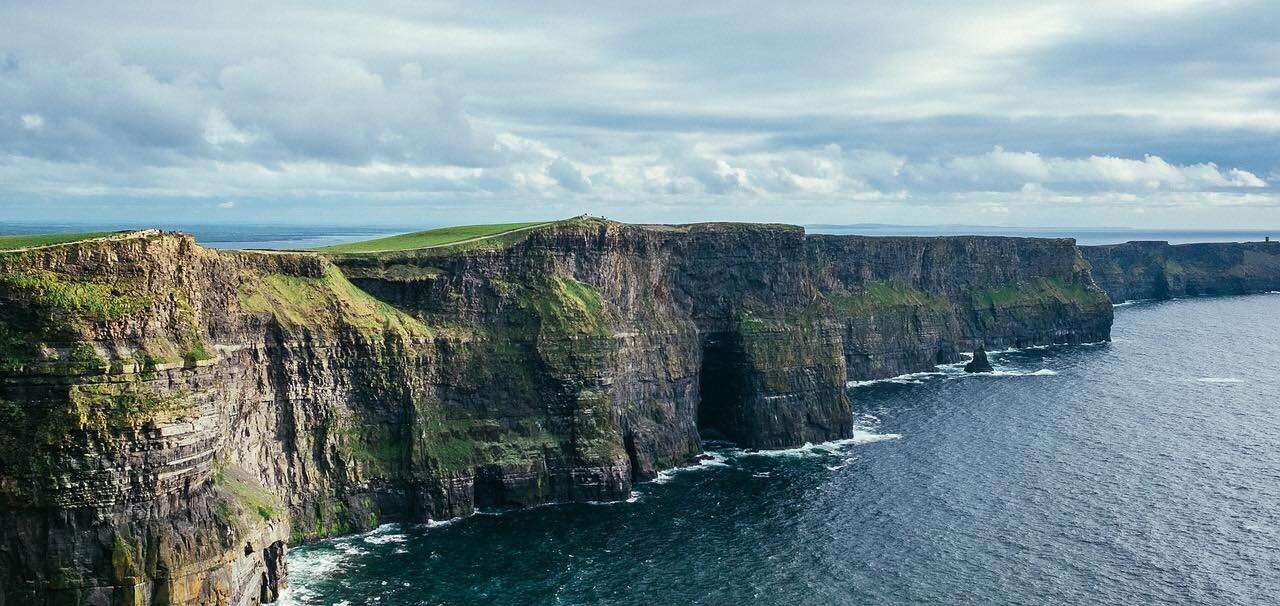 10 Most Famous Landmarks In Ireland To Visit - Backpackingman