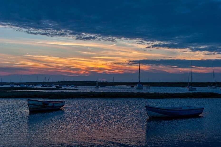 10 Best Seaside Towns In Norfolk For a Coastal Break - Backpackingman