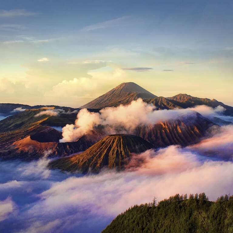 21 Best Hikes In Asia For An Epic Adventure - Backpackingman