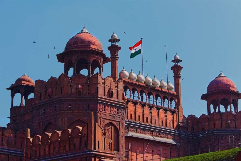 20 Famous Landmarks In India - Backpackingman