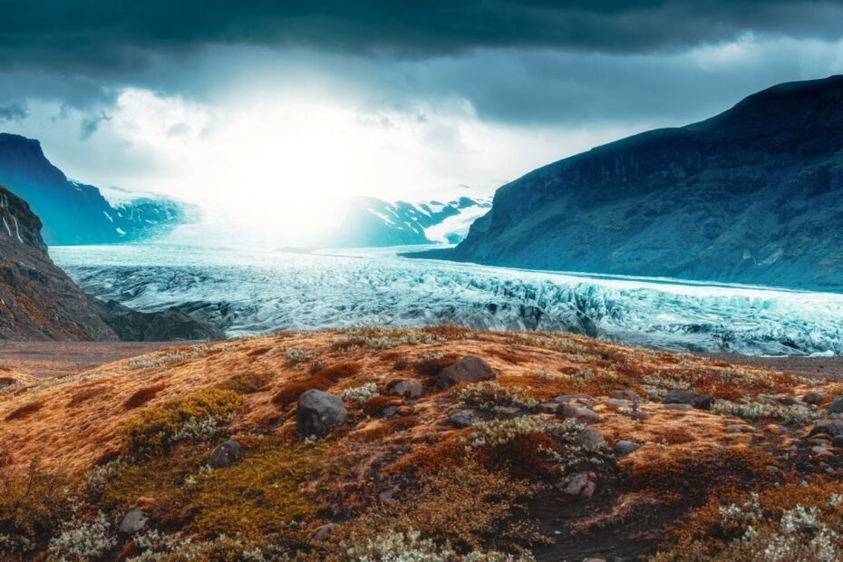 5 of The Best Hikes In Iceland - Backpackingman