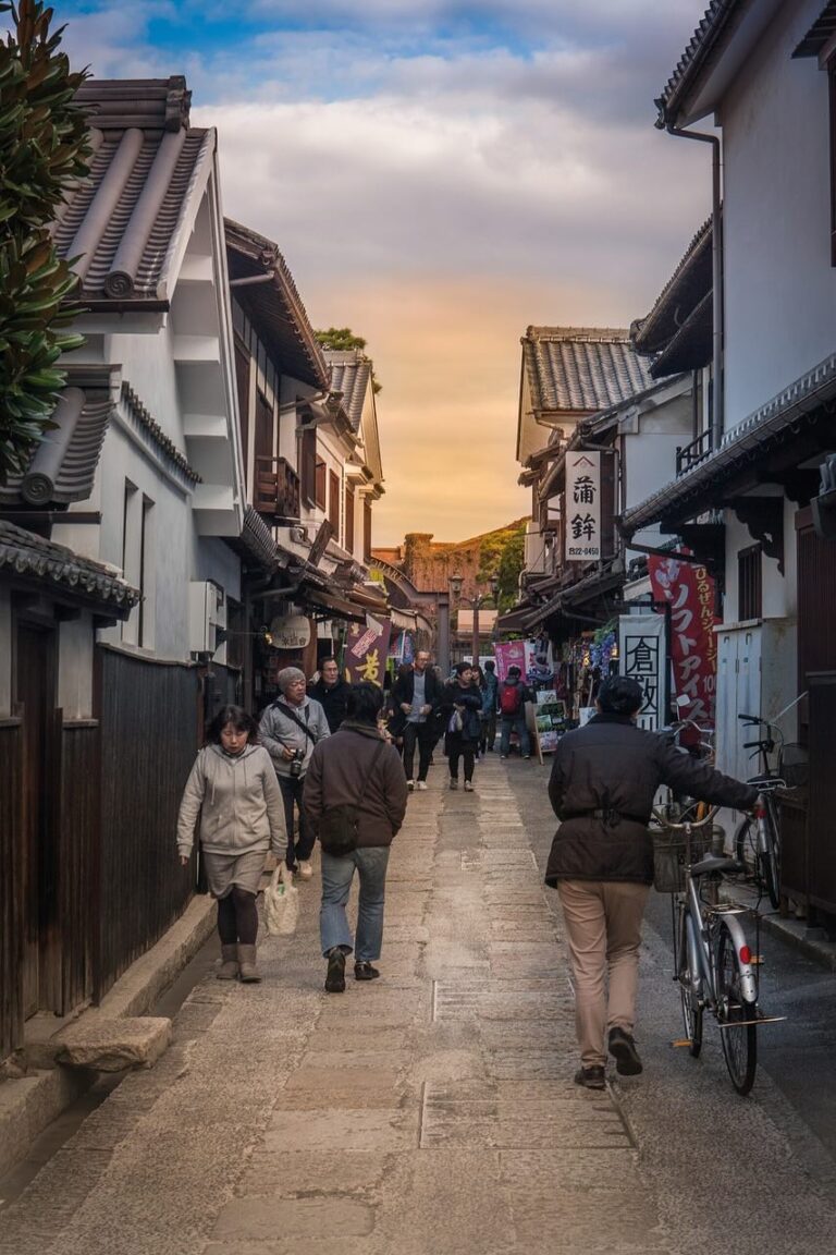 10 Best Small Towns in Japan to Visit - Backpackingman