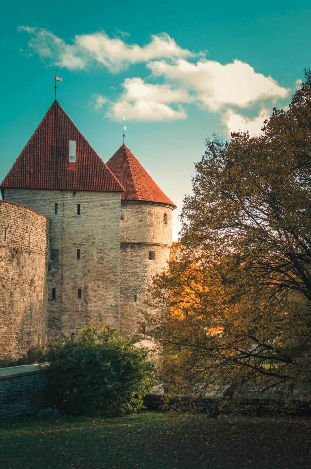 20 Perfect Autumn Destinations in Europe - Backpackingman